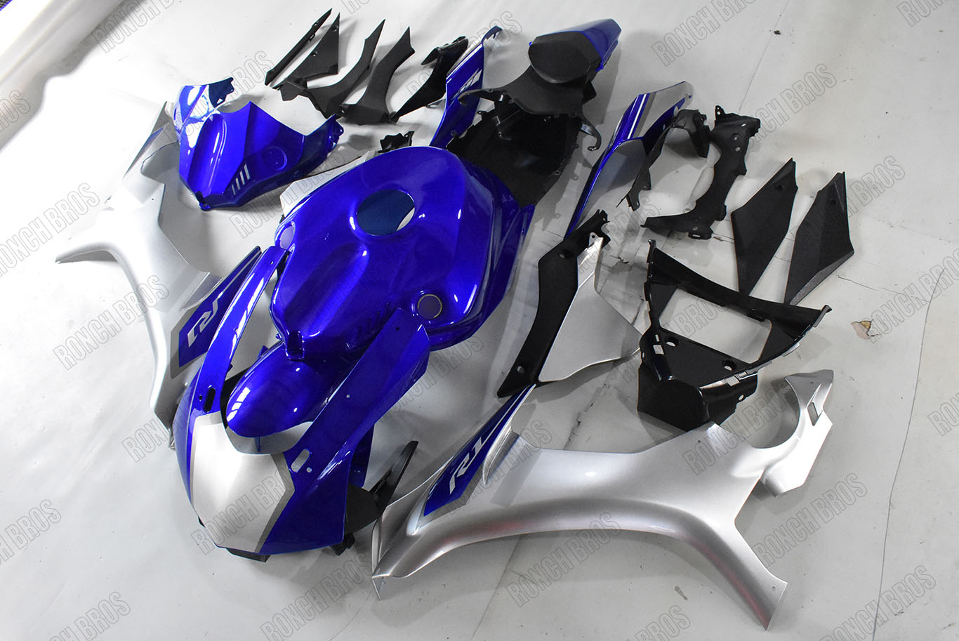 Premium Motorcycle Fairing Kits for 2015-2019 YZF-R1 | Ronch Bros